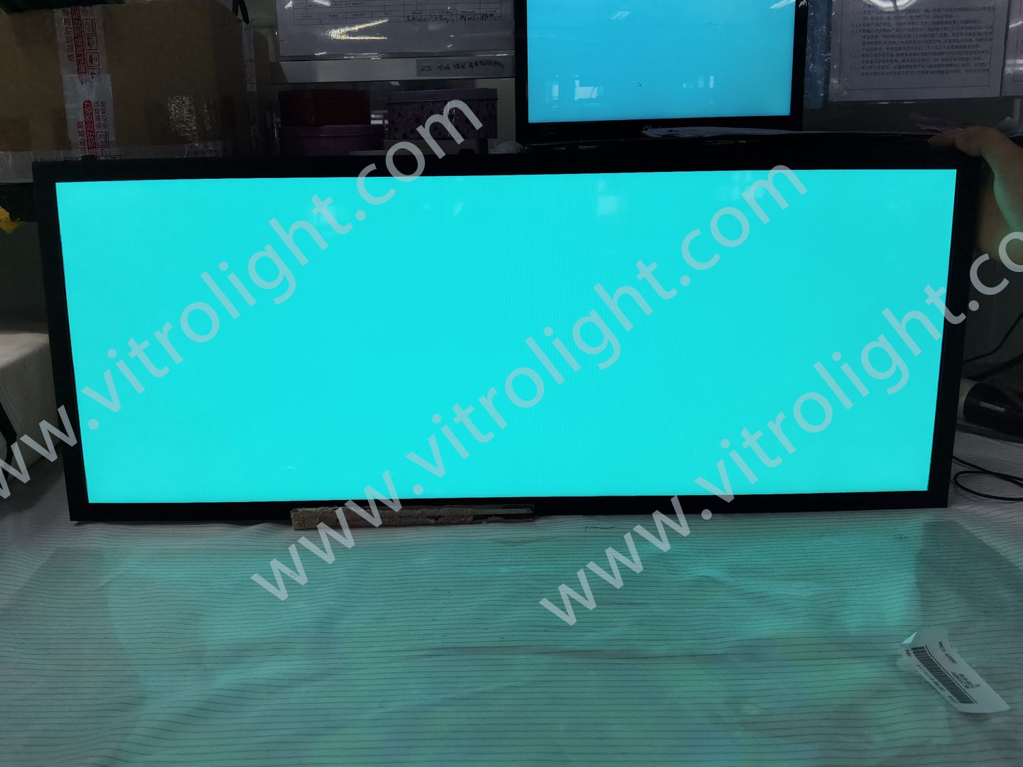 32 "strip screen module